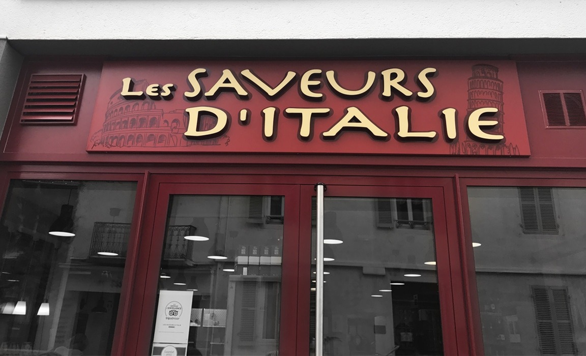 ENSEIGNES 01 – Enseigne lumineuse Lettrage LED